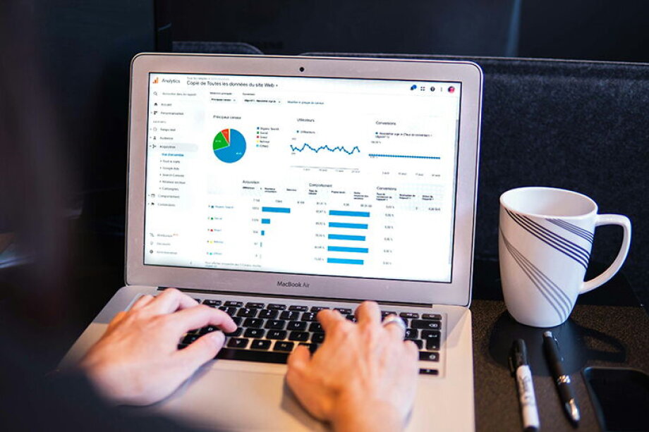 Online Ads Surge in Poland