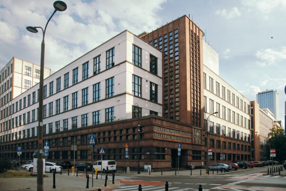 Historic Warsaw building set for renovation