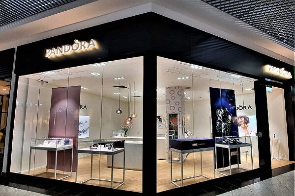 Pandora is making its debut in Kłodzko at Galeria Twierdza