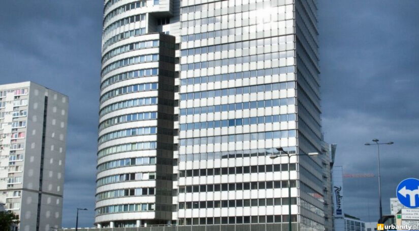 PZU plans to replace nearly 100-meter tower in Warsaw with taller ...